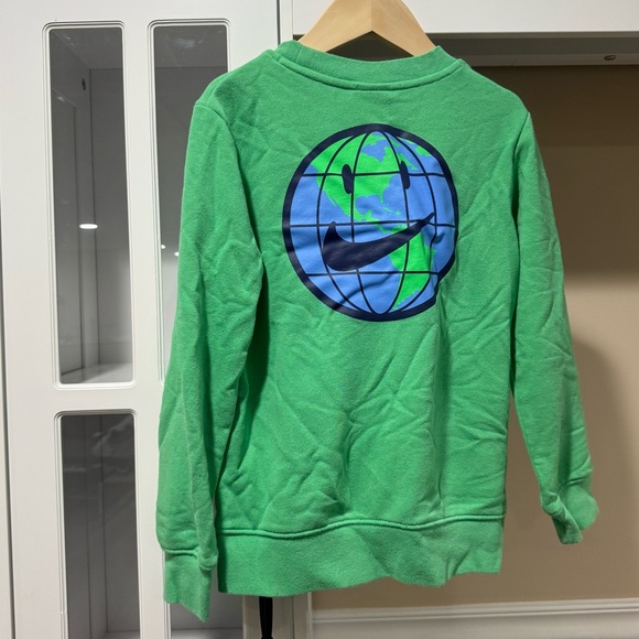 Nike | Shirts & Tops | Nike Green Globe Happy Sweatshirt With Smiling ...